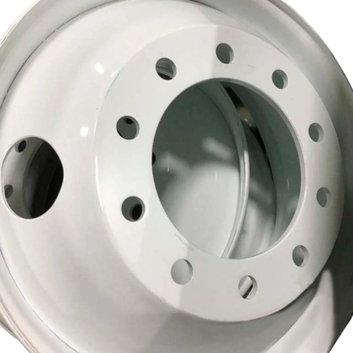 21569656 Genuine Mack Disc Wheel – Truck To Trailer