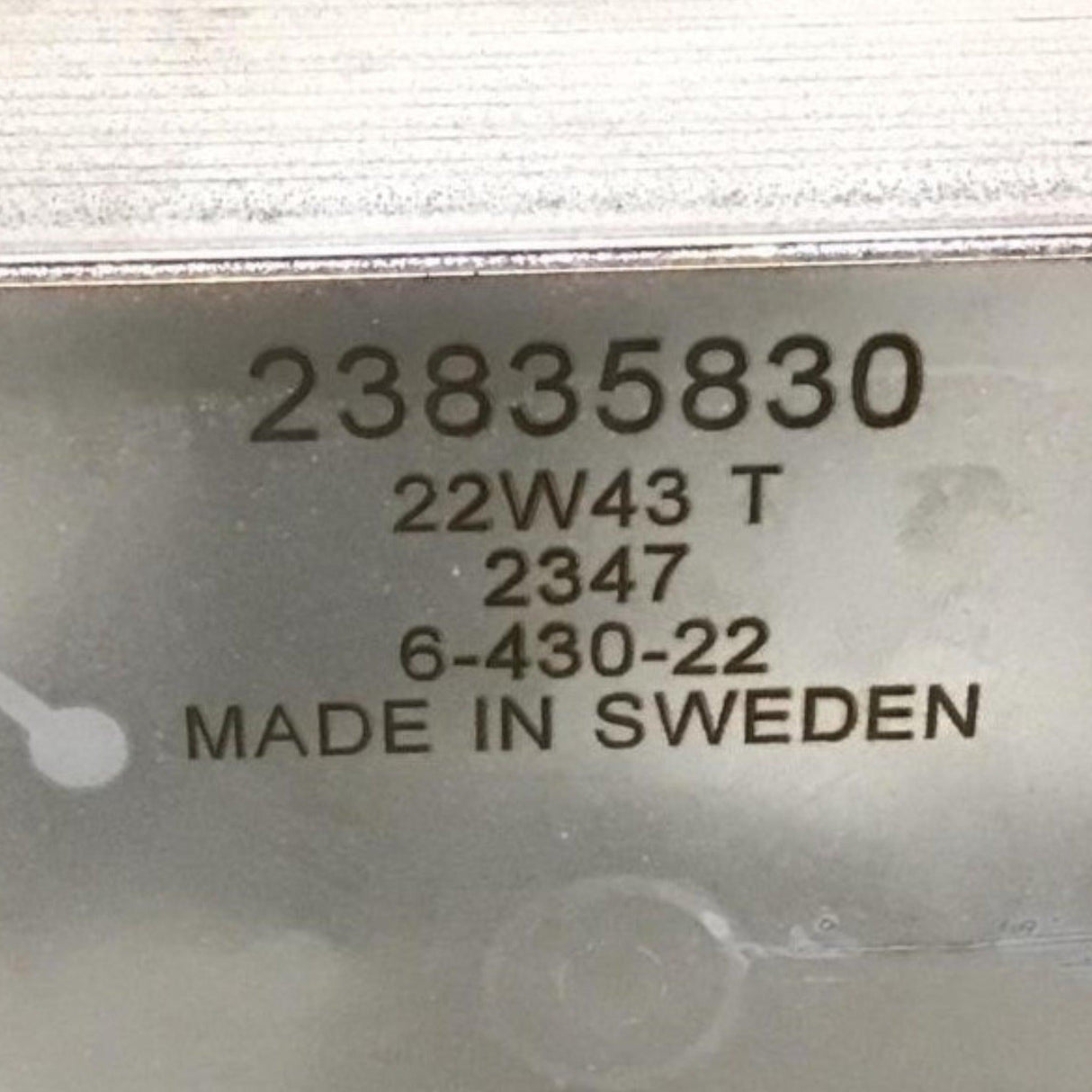 23835830 Genuine Volvo/Mack Oil Cooler – Truck To Trailer