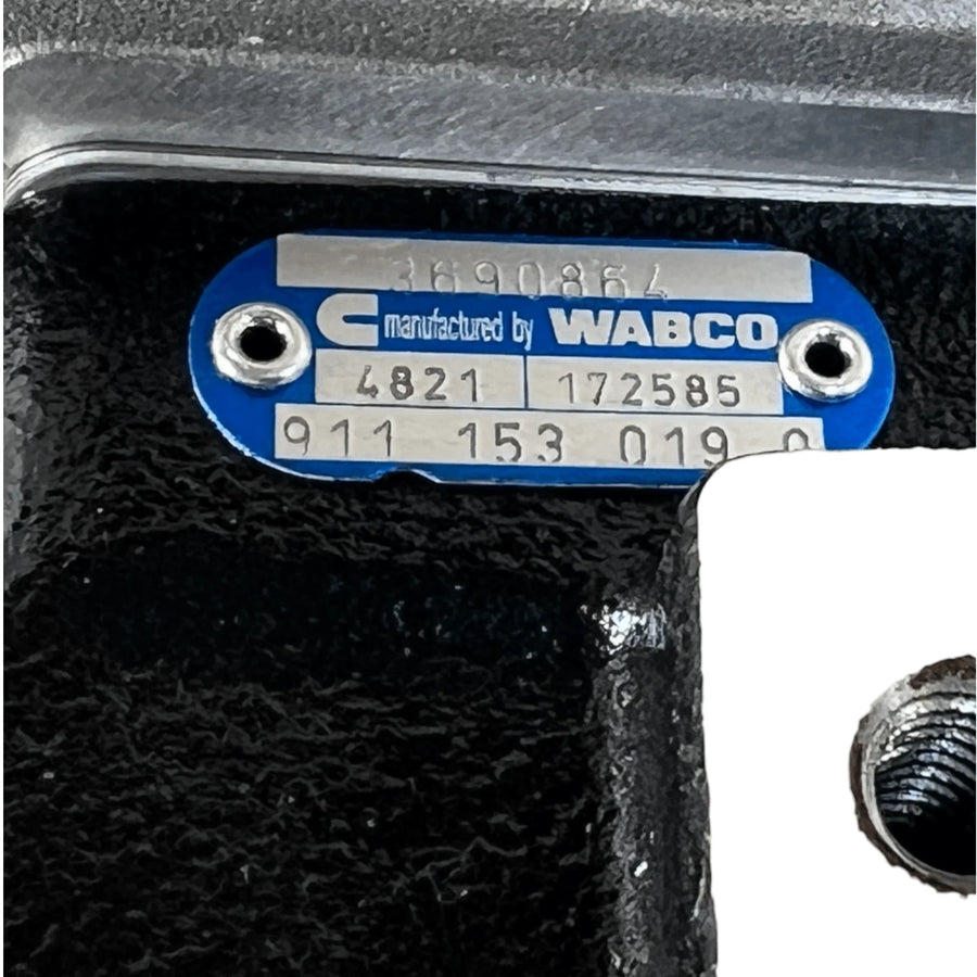 3690864 Oem Cummins Air Compressor – Truck To Trailer