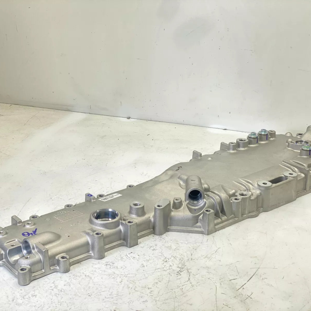 21508089 Genuine Volvo Oil Cooler Cover – Truck To Trailer