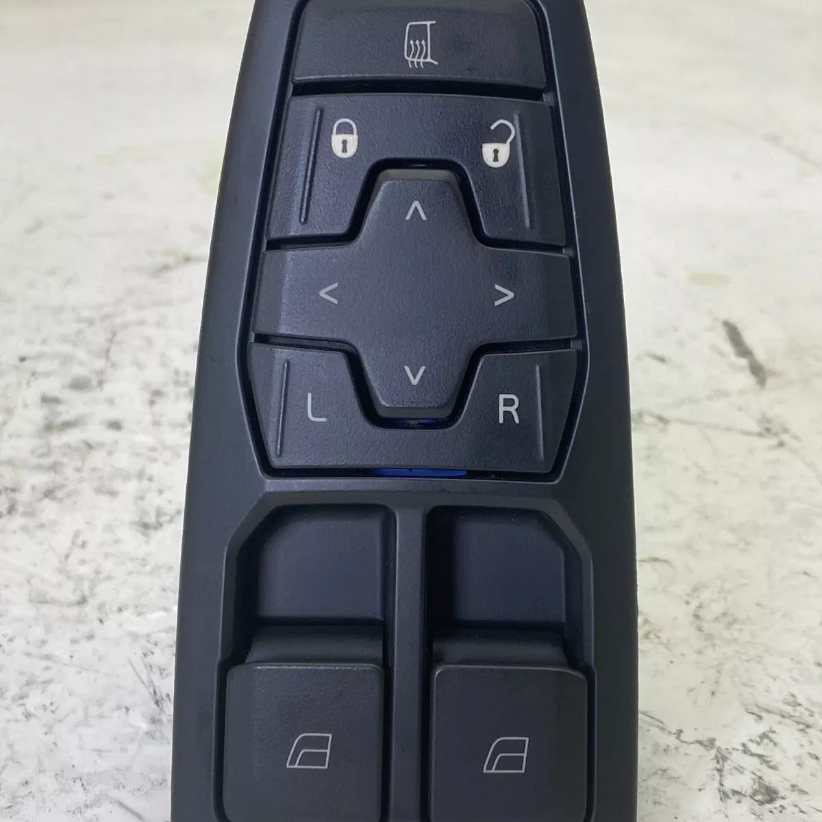 24533442 Genuine Volvo Window Switch – Truck To Trailer