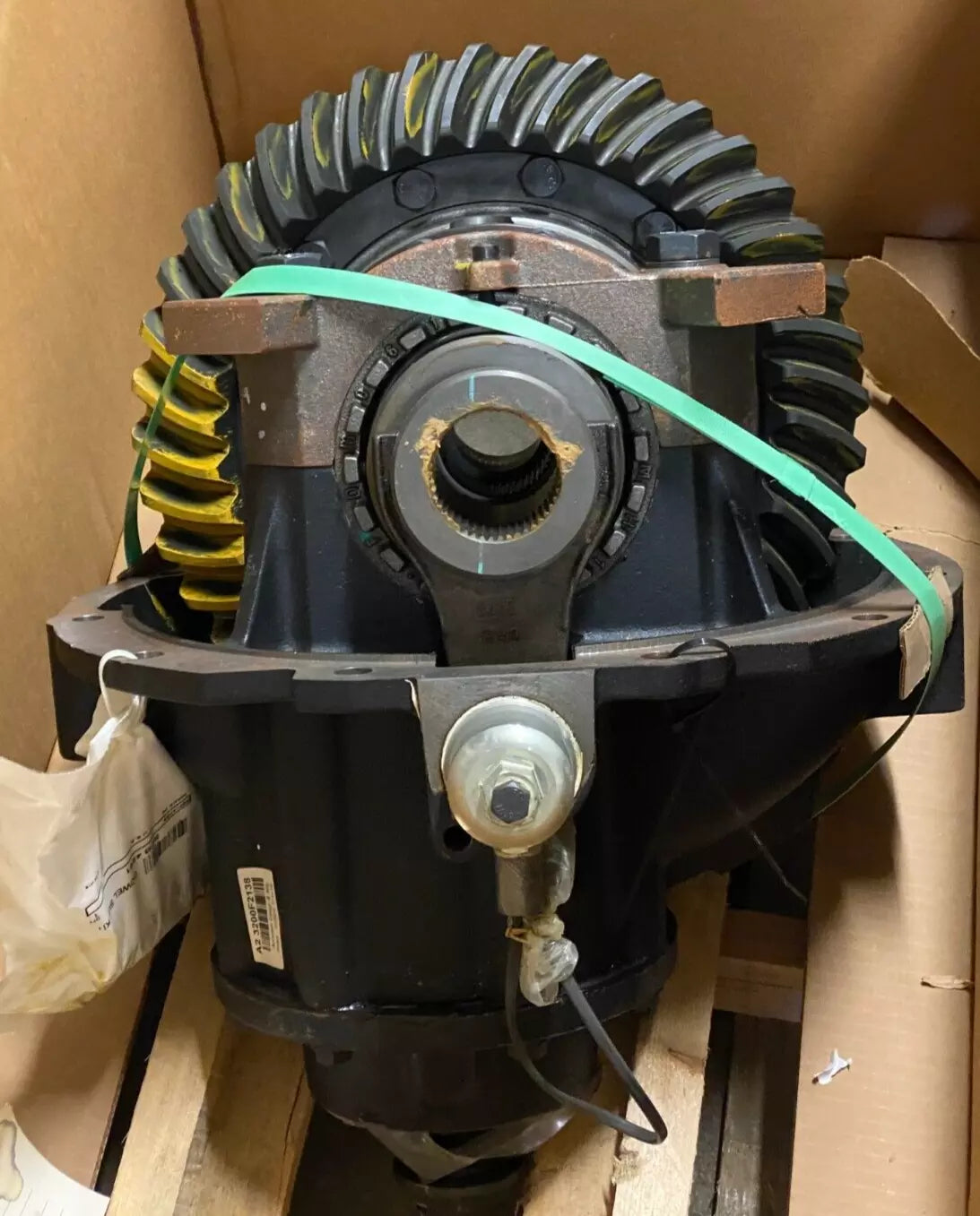 A5-3200F2138S-250 Genuine Meritor Differential Carrier Assembly – Truck ...