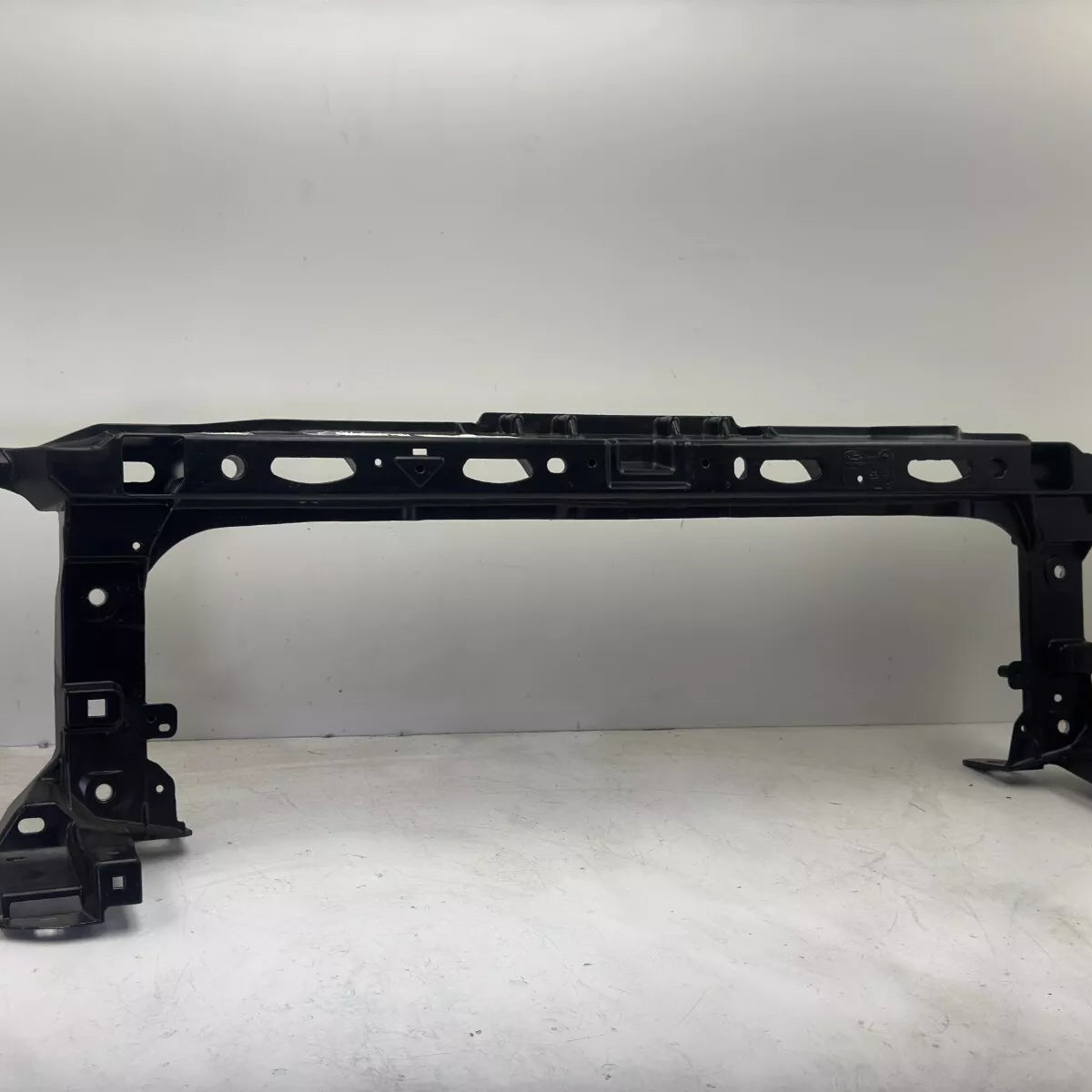 9L3Z-16138-B Genuine Ford Radiator Support – Truck To Trailer