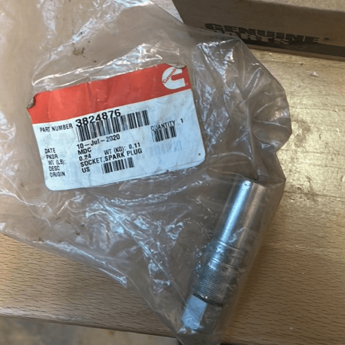 3824876 Genuine Cummins Spark Plug Socket – Truck To Trailer